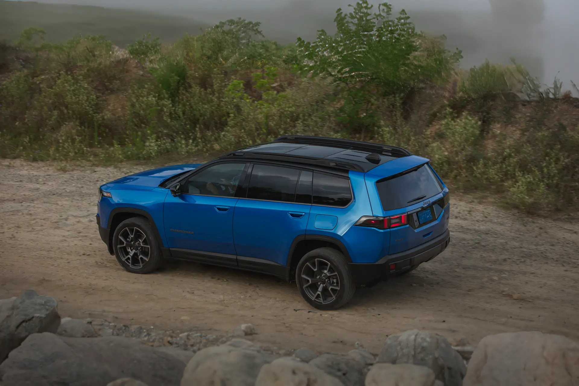 2026 Jeep Cherokee Debuts With Hybrid Power and a $36,995 Starting ...
