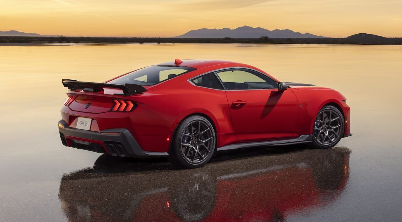 Debut: 2026 Ford Mustang Dark Horse SC Might Be a Porsche Killer, But ...